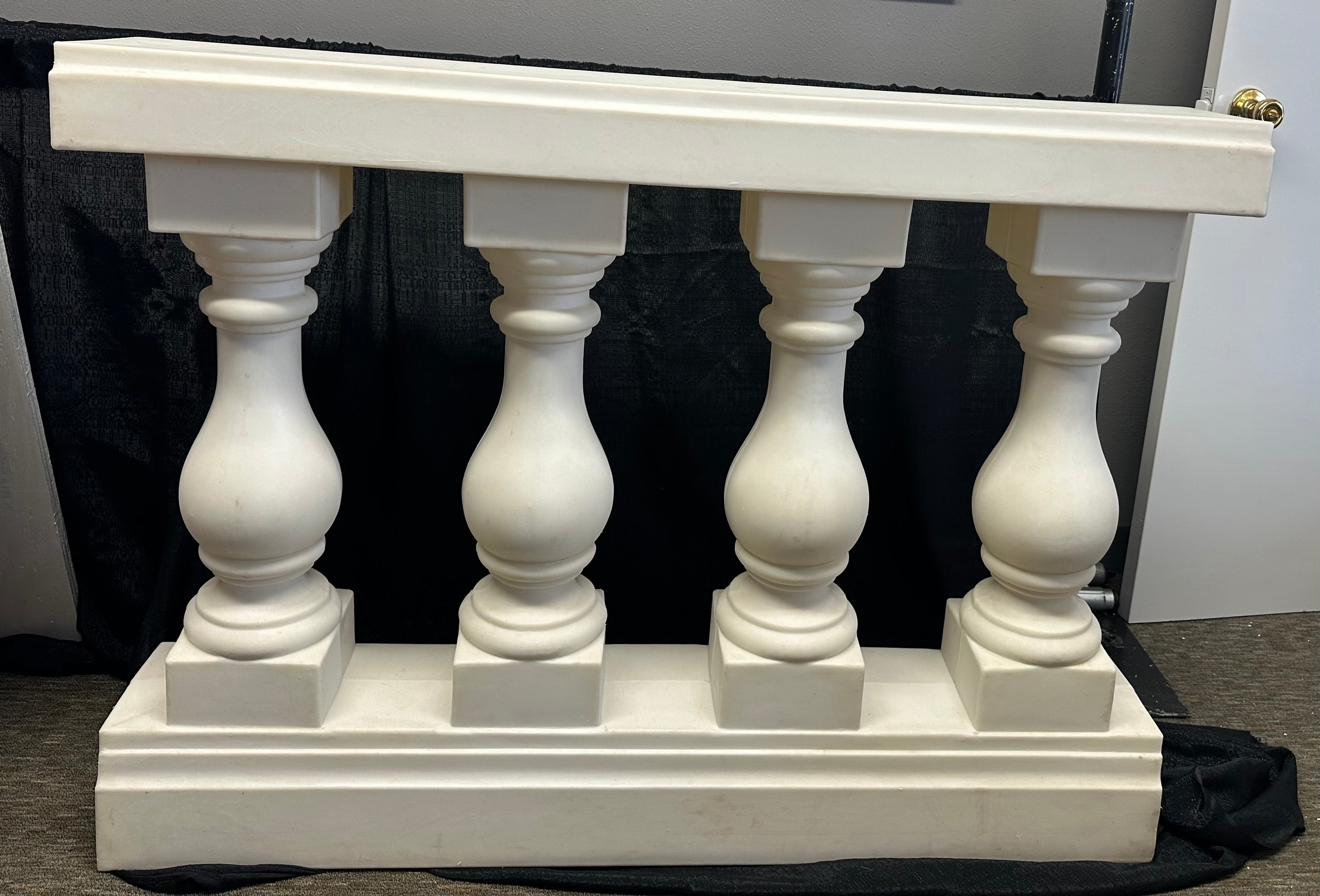 Ivory Pillar Rail – Serendipity Event Rentals